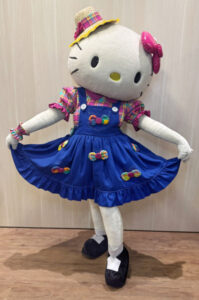 A Toupeira » Arraiá Hello Kitty no Família no Parque leva clima kawaii ...